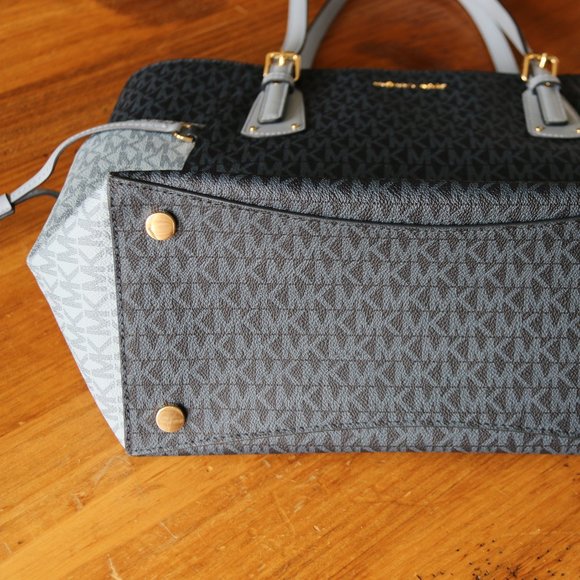 Michael Kors Handbags Blue Coloring | semashow.com